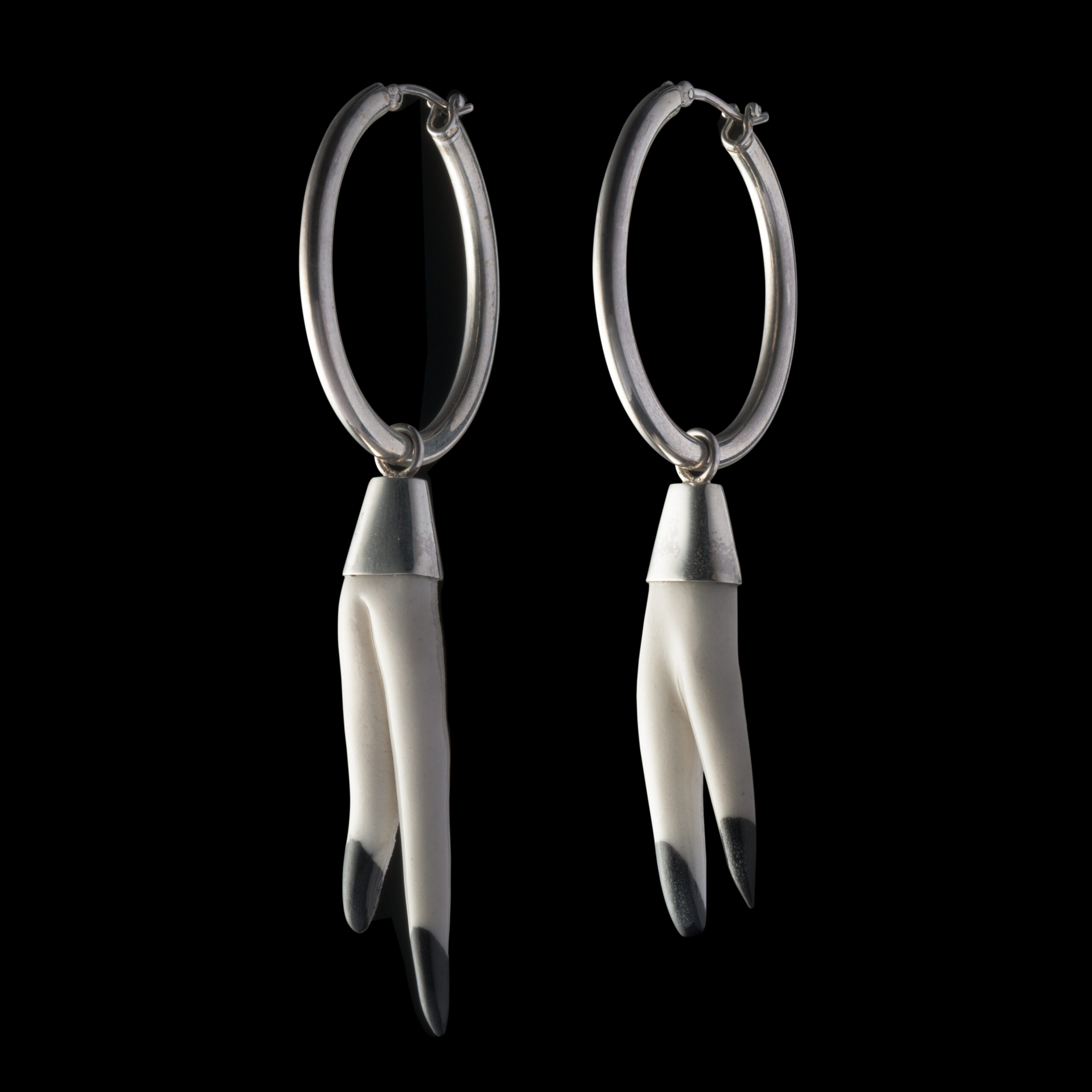 JARI HOOPS - Naomi Samara